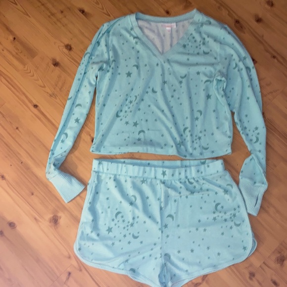 Colsie | Intimates & Sleepwear | Colsie Two Piece Pajama Set Stars And ...